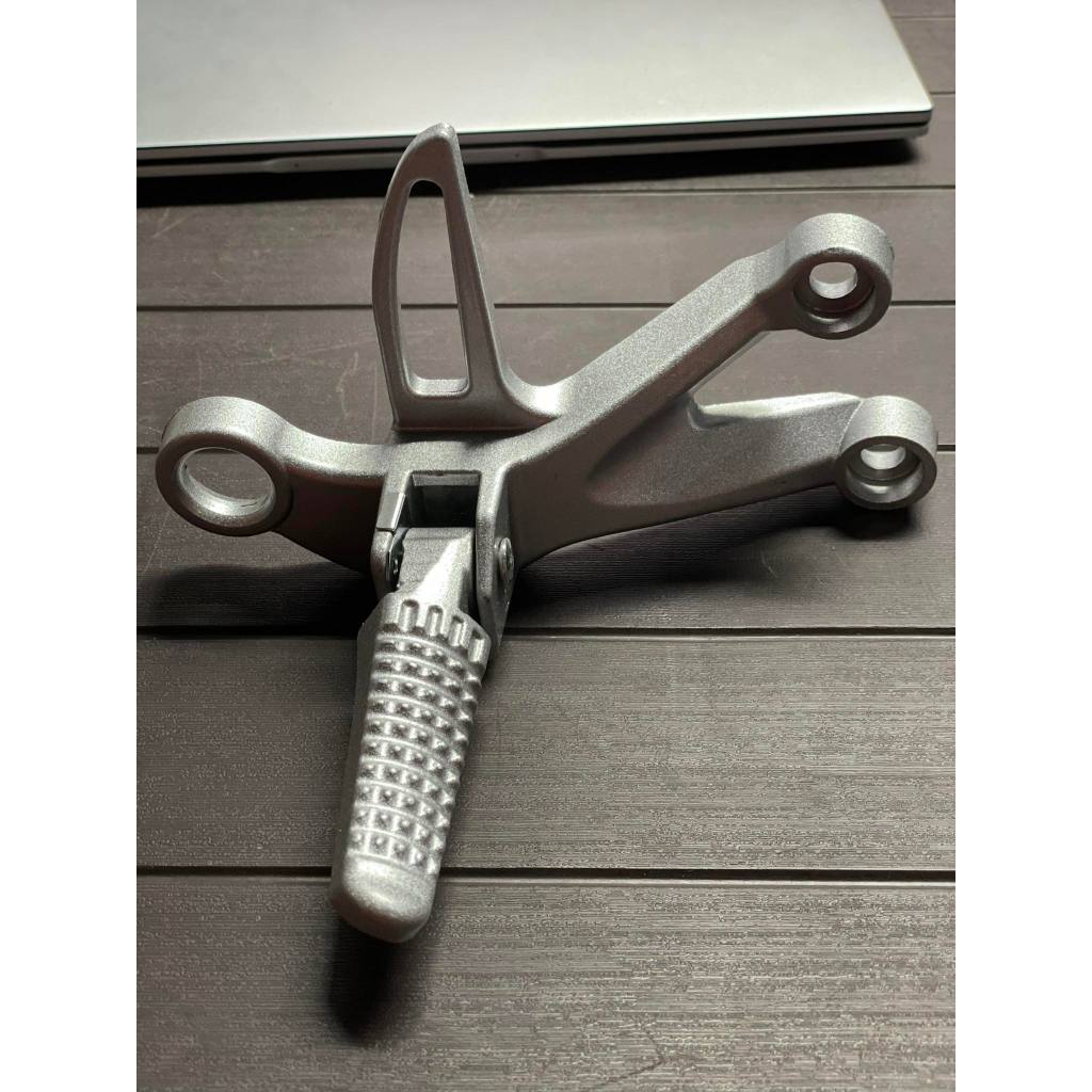 Alloy footrest/footstep Raider 150 (Pair) | Shopee Philippines