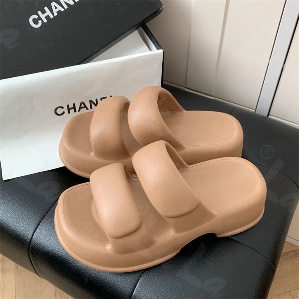 【LaLa】Thick rubber slipper for indoor and outdoor activities Slip on ...