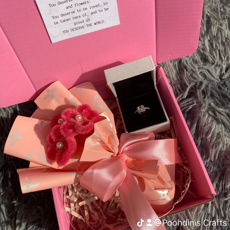 Adjustable Pandora Promise Ring + Handmade flowers in a box (gift for ...