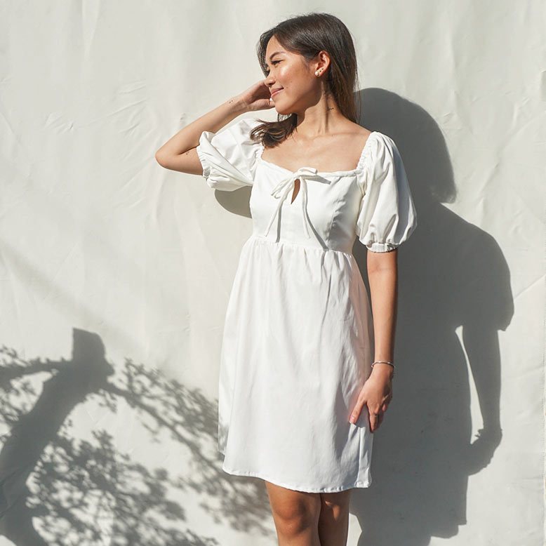 Hey Riley Dahlia Simple Front Ribbon Tie Puffed Sleeve Baby Doll Dress ...