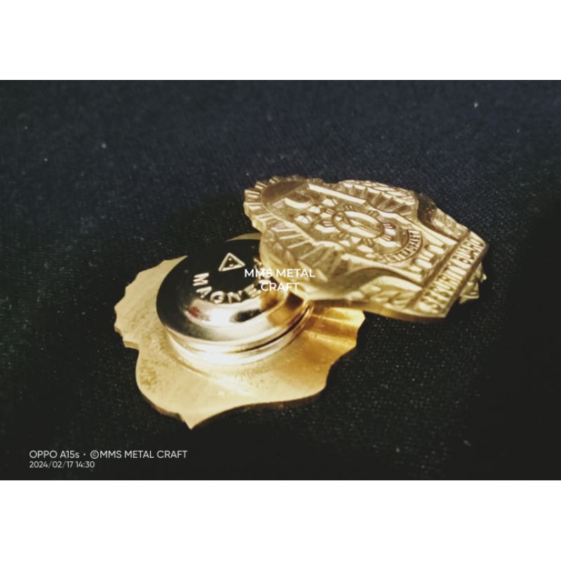 MMS* Collar pin with magnet | Shopee Philippines