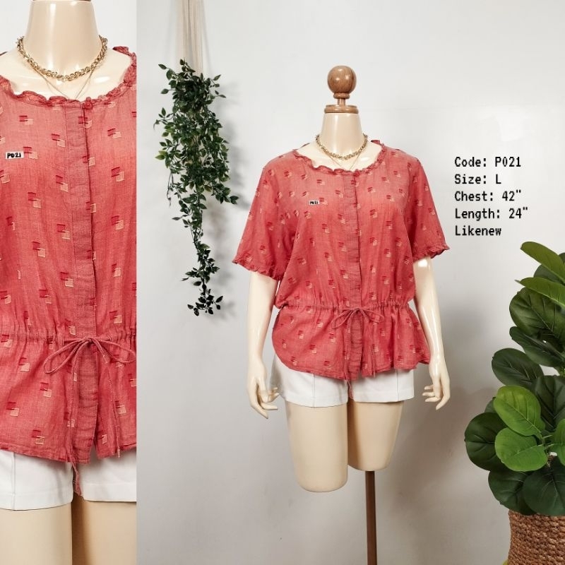 1/2 Office Tops • Vintage/ Classic Tops • Korean Dainty Tops (Preloved ...