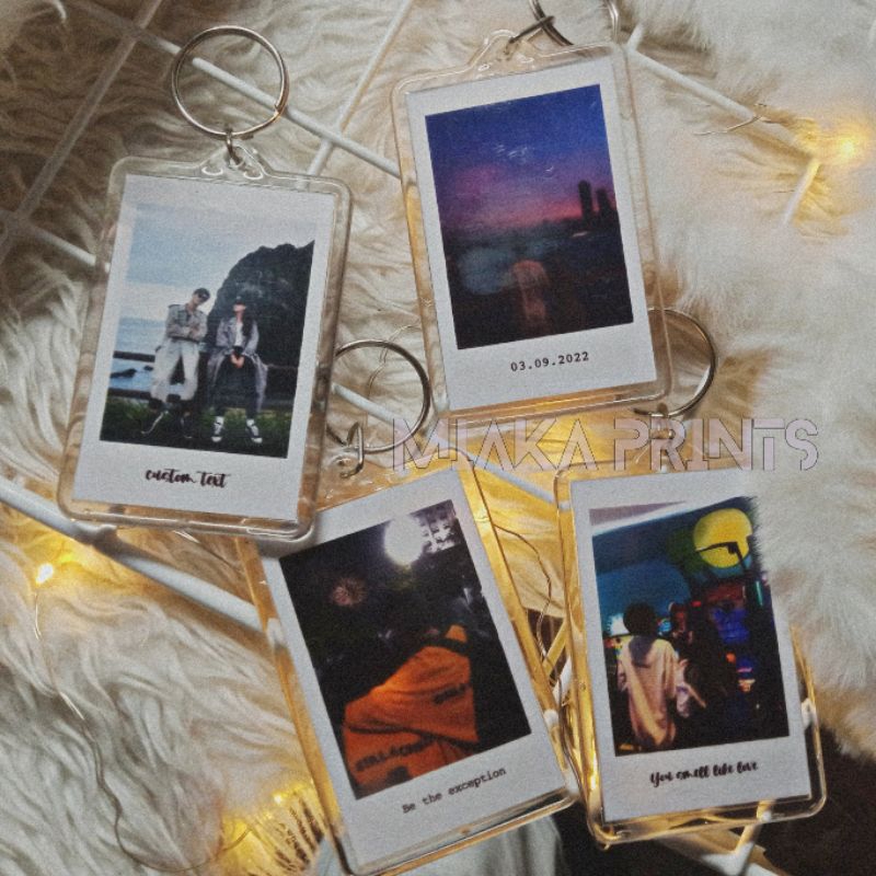 [GIFT IDEA] CUSTOMIZABLE POLAROID KEYCHAIN WITH CUSTOM TEXT (PHOTO ...