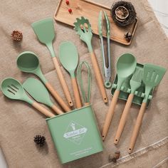 Set 10 Silicone Kitchen Utensils set Kitchen tools kitchenwares Wooden ...