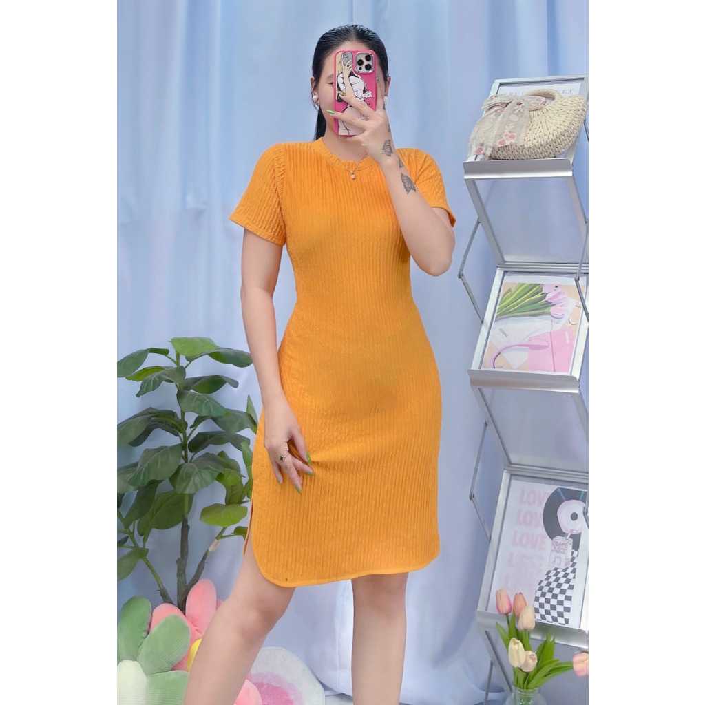 Genelle23 Agatha Round Neck Bark Crepe with 2 Side Slit Dress ...