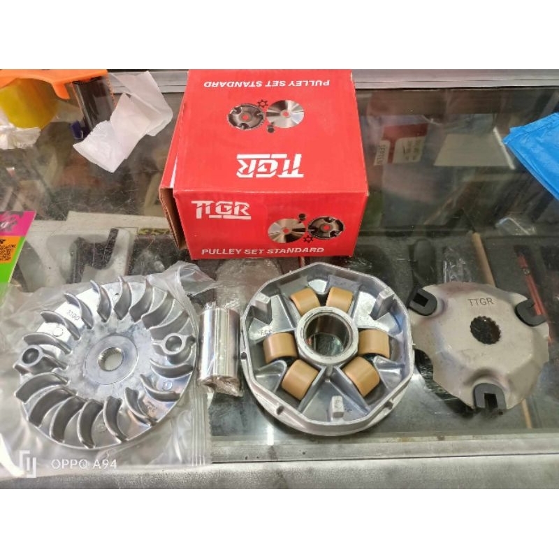 Pulley Set (TTGR)/(Vormax) For Suzuki Skydrive 125 Carb/Skdydrive 125 ...