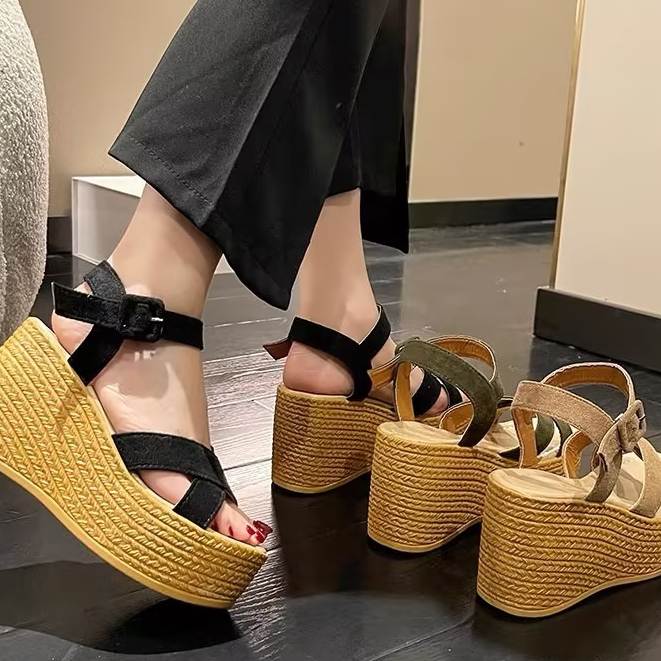 (9cm) Thick sole diagonal sandals for women's new thick sole shoes for ...