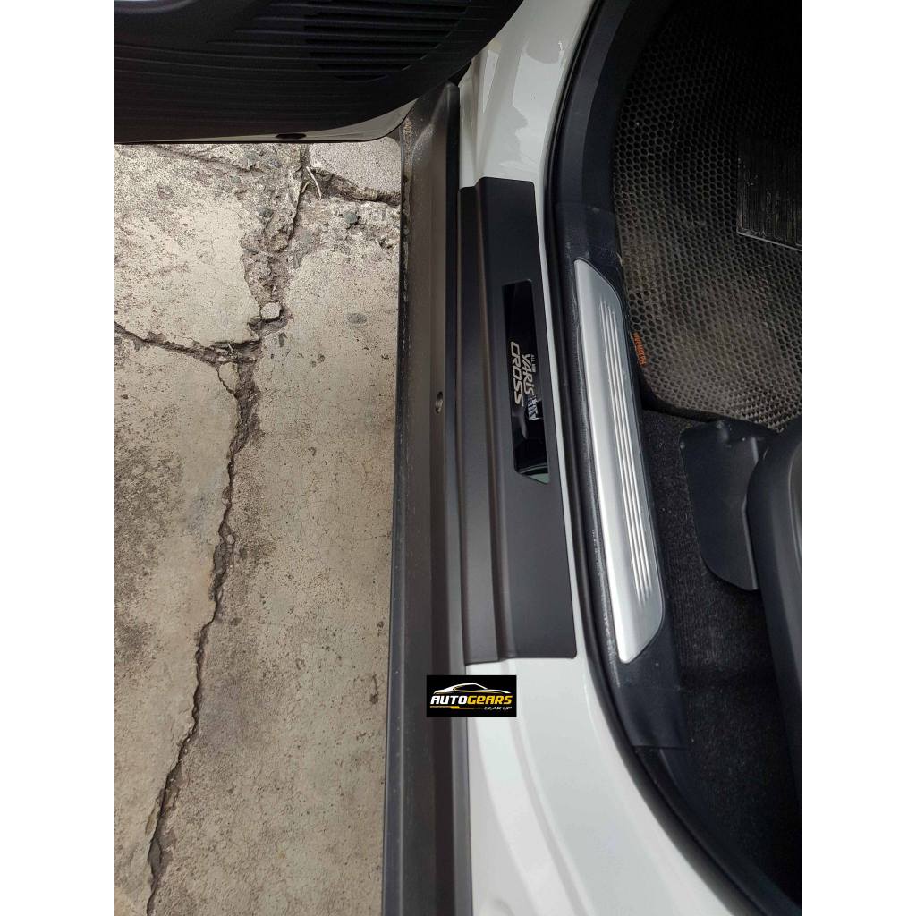 Toyota Yaris Cross (2023 - 2024) Step Sills V2 | Shopee Philippines