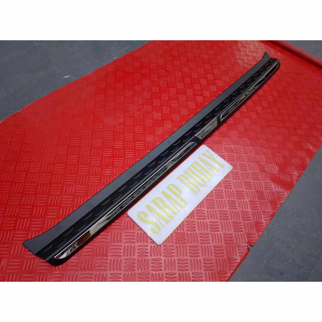 Rear Step Sill Bumper Stepsill with Chrome for Toyota Hiace 2019 ...