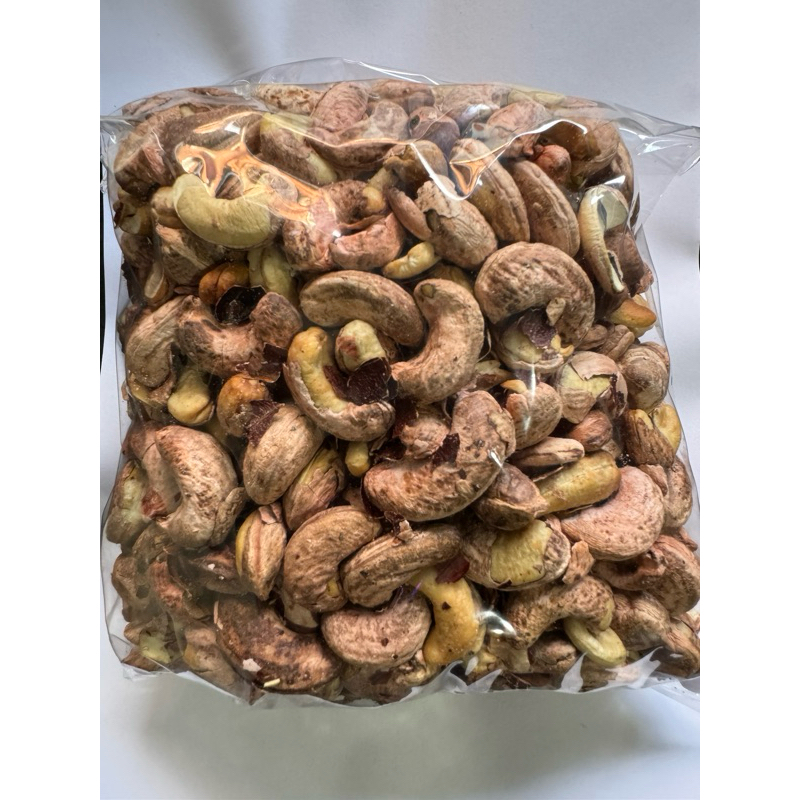 Whole Roasted Cashew NutsINIHAW na my balat galing palawan ito ang ...