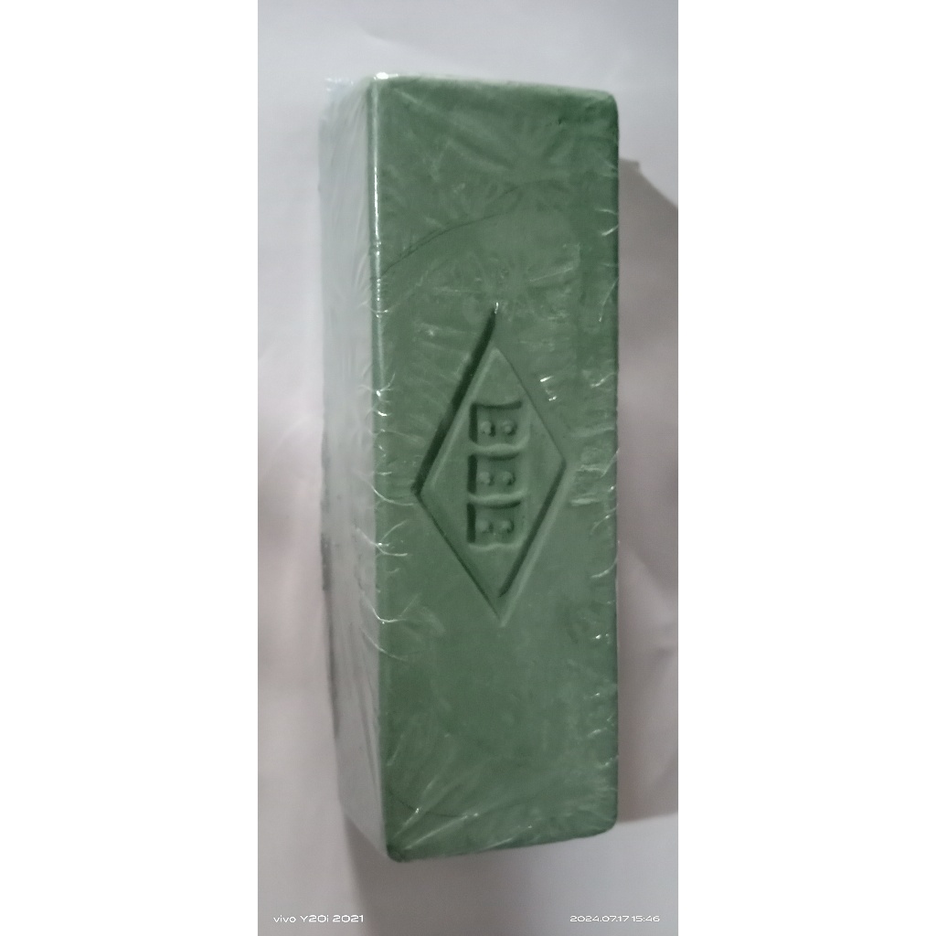 BBB Stainless buffing and polishing soap original 1/2 kalahati | Shopee ...