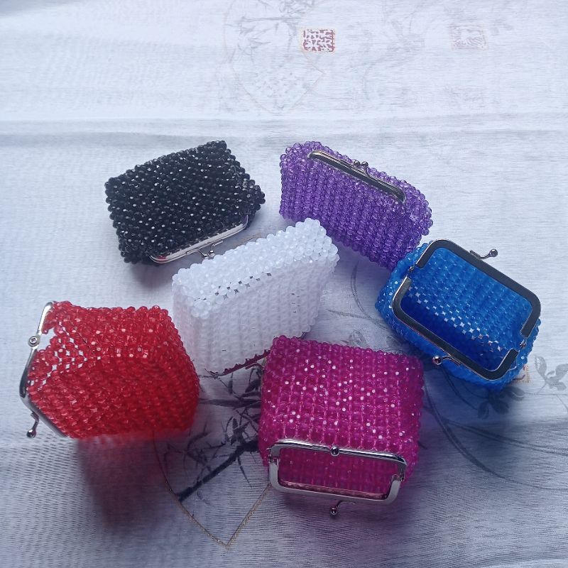 kiss lock cute beaded pouch elegant beaded pouch | Shopee Philippines