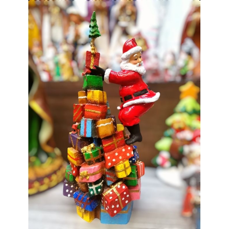 Elegant Santa' Christmas Tree Gifts Display | Shopee Philippines