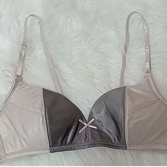 AVON EVERYDAY COMFORT SID NON-WIRE SOFT CUP BRA | Shopee Philippines
