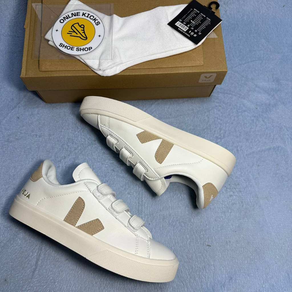 VEJA WHITE_ g W/amosa FREE ELITE SOCK AND PAPER BAG | Shopee Philippines