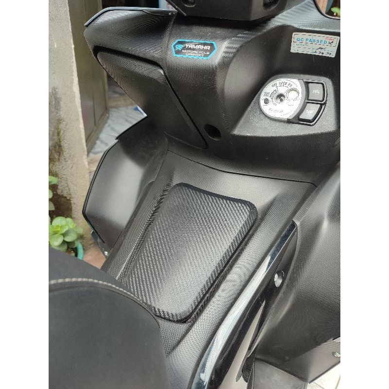 Yamaha Aerox 155 V2 Gas tank Cover Sticker ( V2 2021 onwards) | Shopee ...