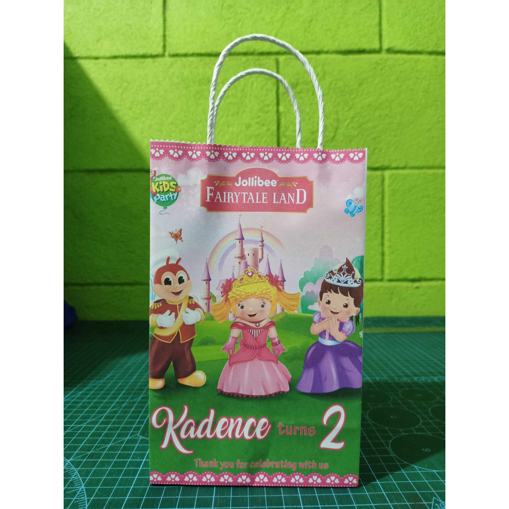 10pcs Jollibee Fairytale land theme customized lootbags | Shopee ...