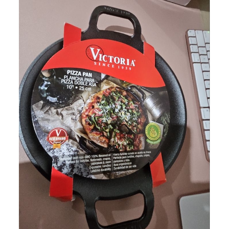 ORIGINAL VICTORIA SINCE 1939 10" Comal with 2 Side Handles, Seasoned ...