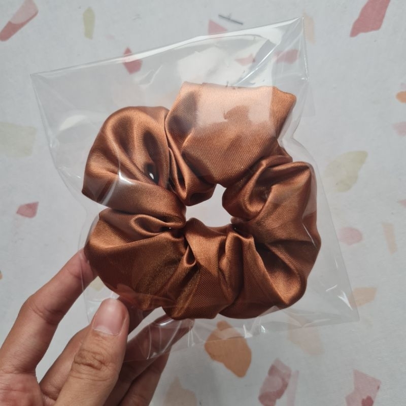 Wholesale/Reseller - Satin Silk Scrunch w/ Plastic or Scrunchie Tag ...