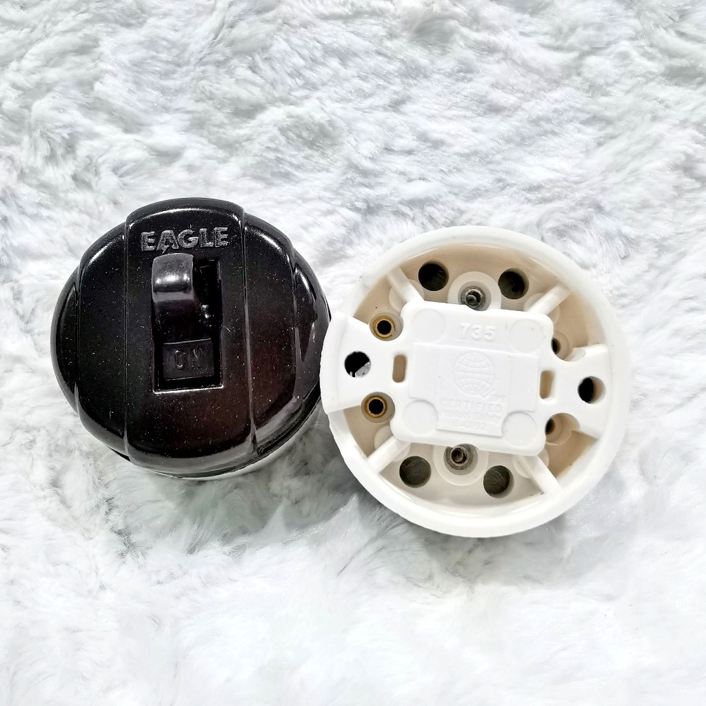 HEAVY DUTY EAGLE Surface Type Switch Round Bakelite Toggle Tumbler 735 ...