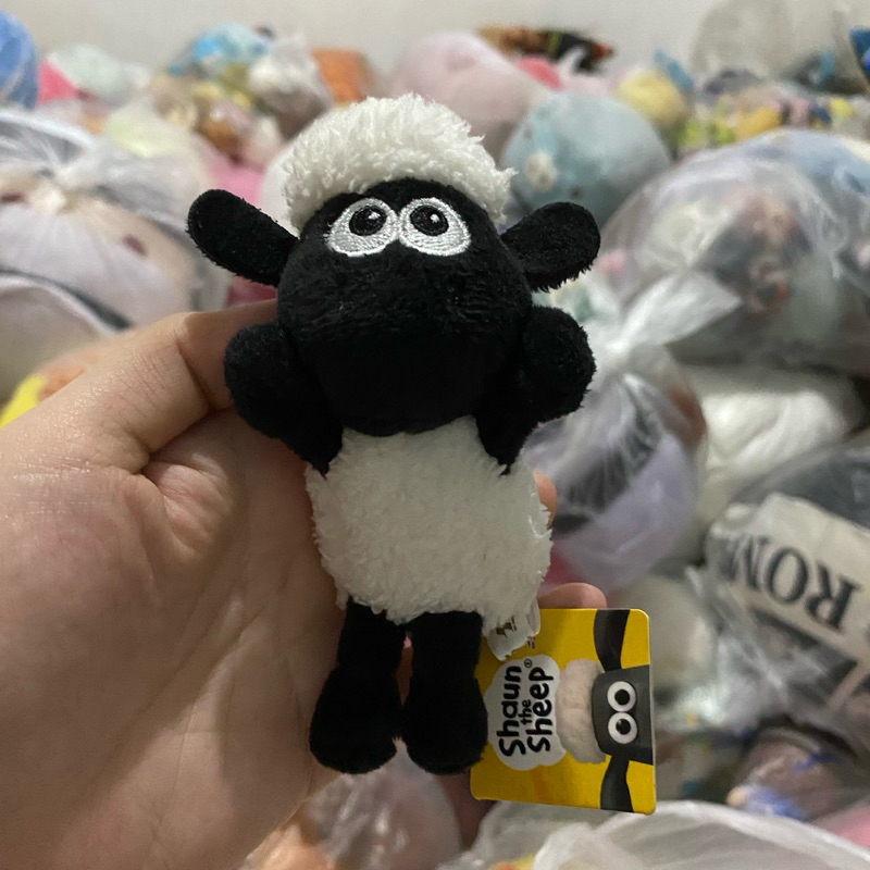 Shaun the Sheep plush charm with tag | Shopee Philippines