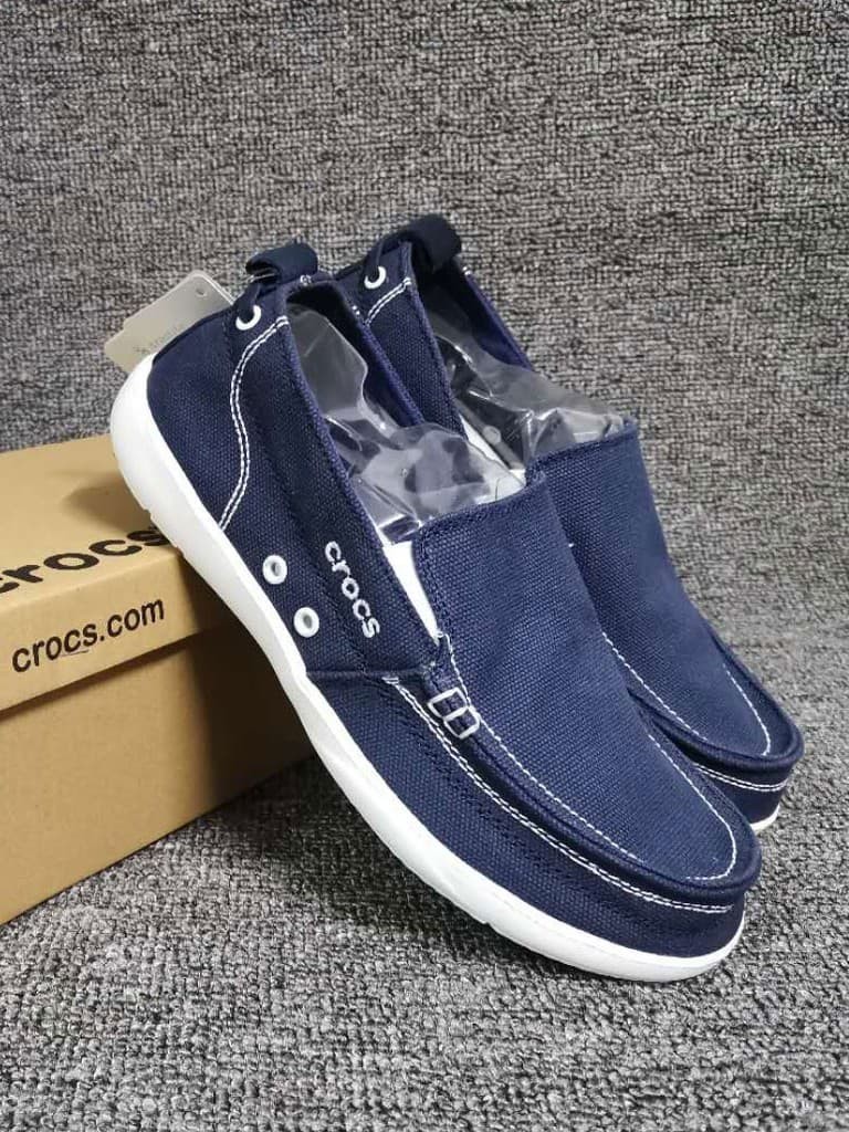CROCS WALU LOFAR SLIP ON (40-45) | Shopee Philippines