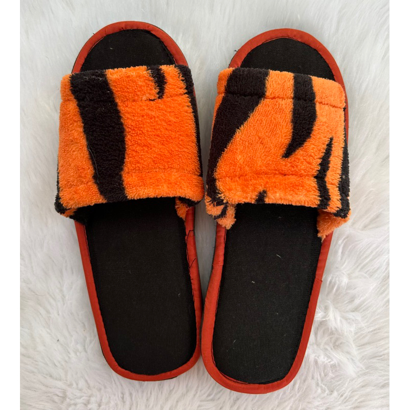 Adult women indoor slippers / makapal na swelas house slipper | Shopee ...