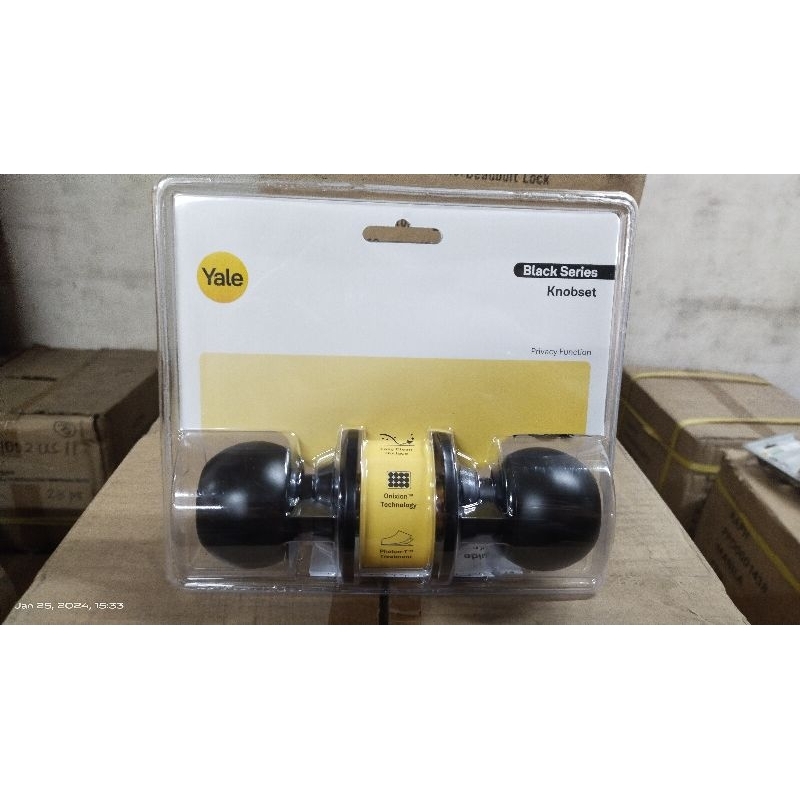 Yale privacy bathroom door lockset round knob vyck6502-bk black series ...