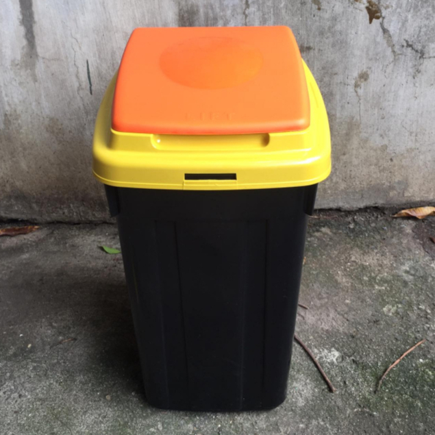 TRASHBIN/BASURAHAN 42 LITERS ZOOEY ULTRA DUST BLACK/TRASH BIN RANDOM ...