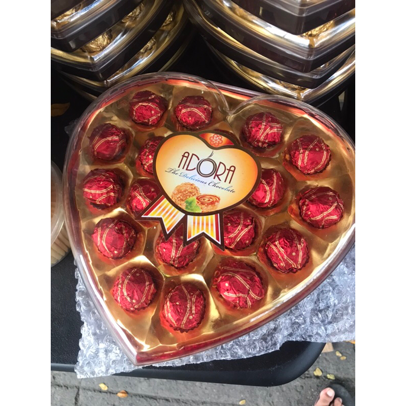 ADORA AND KINGSHA HEART CHOCOLATE | Shopee Philippines