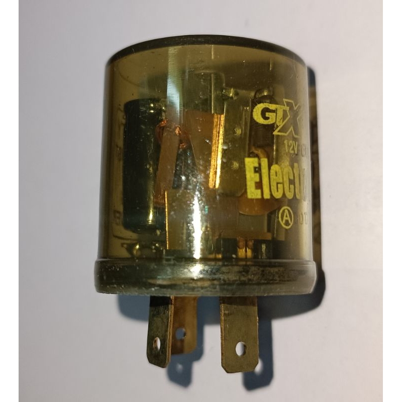 ELECTRONIC FLASHER RELAY CEF-12V TRANSPARENT (ROUND) UNIVERSAL | Shopee ...