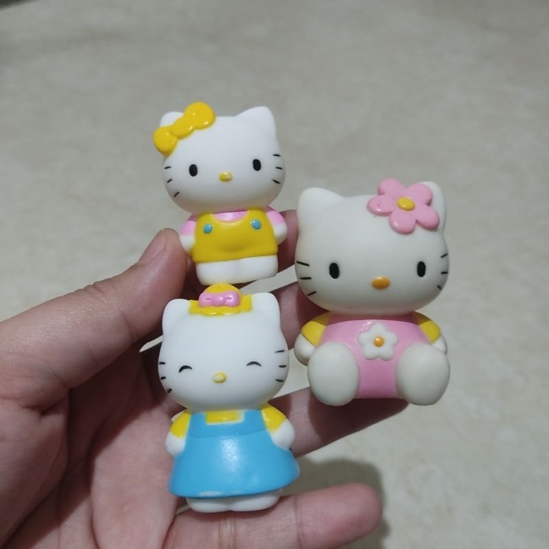 hk hello kitty figures set sanrio | Shopee Philippines