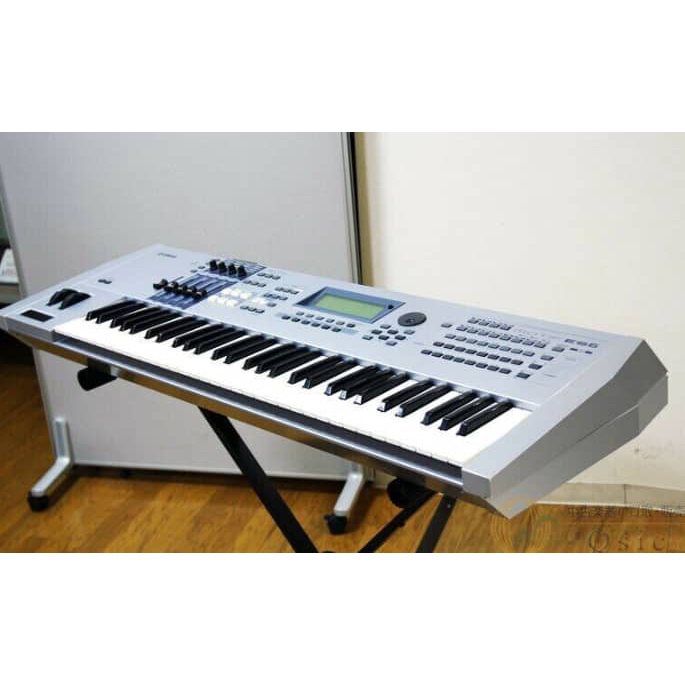 Brand New Original Yamaha Motif ES6 Synthesizer 61 Key Workstation used ...