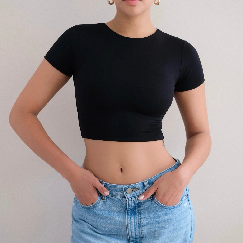 Mera Regina Short Sleeve Crop Top Slim-fitting Crew Neck Womenswear ...