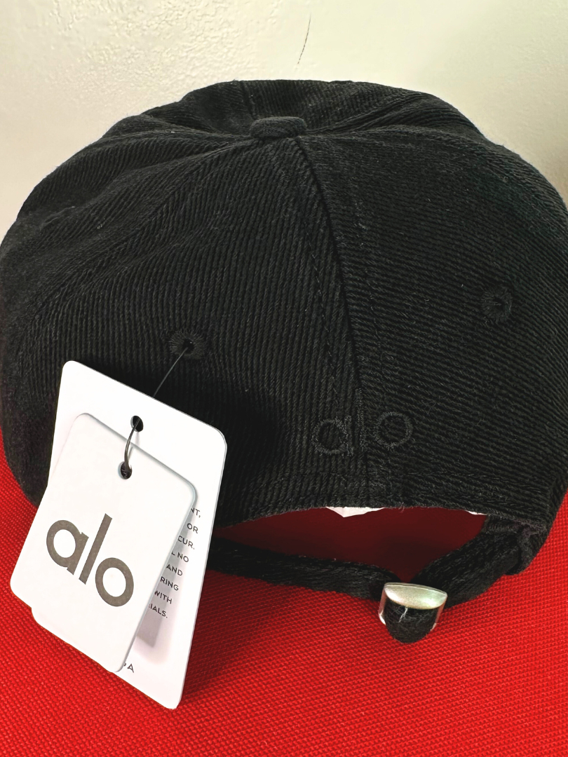 THE ALO WASHED OFF-DUTY CAP, ONE SIZE, COTTON TWILL, BLACK, WHITE ...