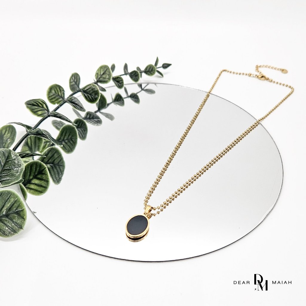 XN300 / BLACK OVAL PENDANT NECKLACE / STAINLESS STEEL / GOLD PLATED ...