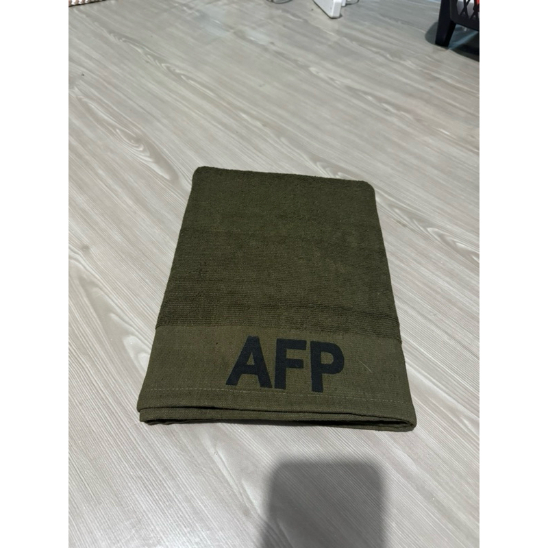 Olive Drab training towel (width 22.5 inches, length 47.5 inches)by ...