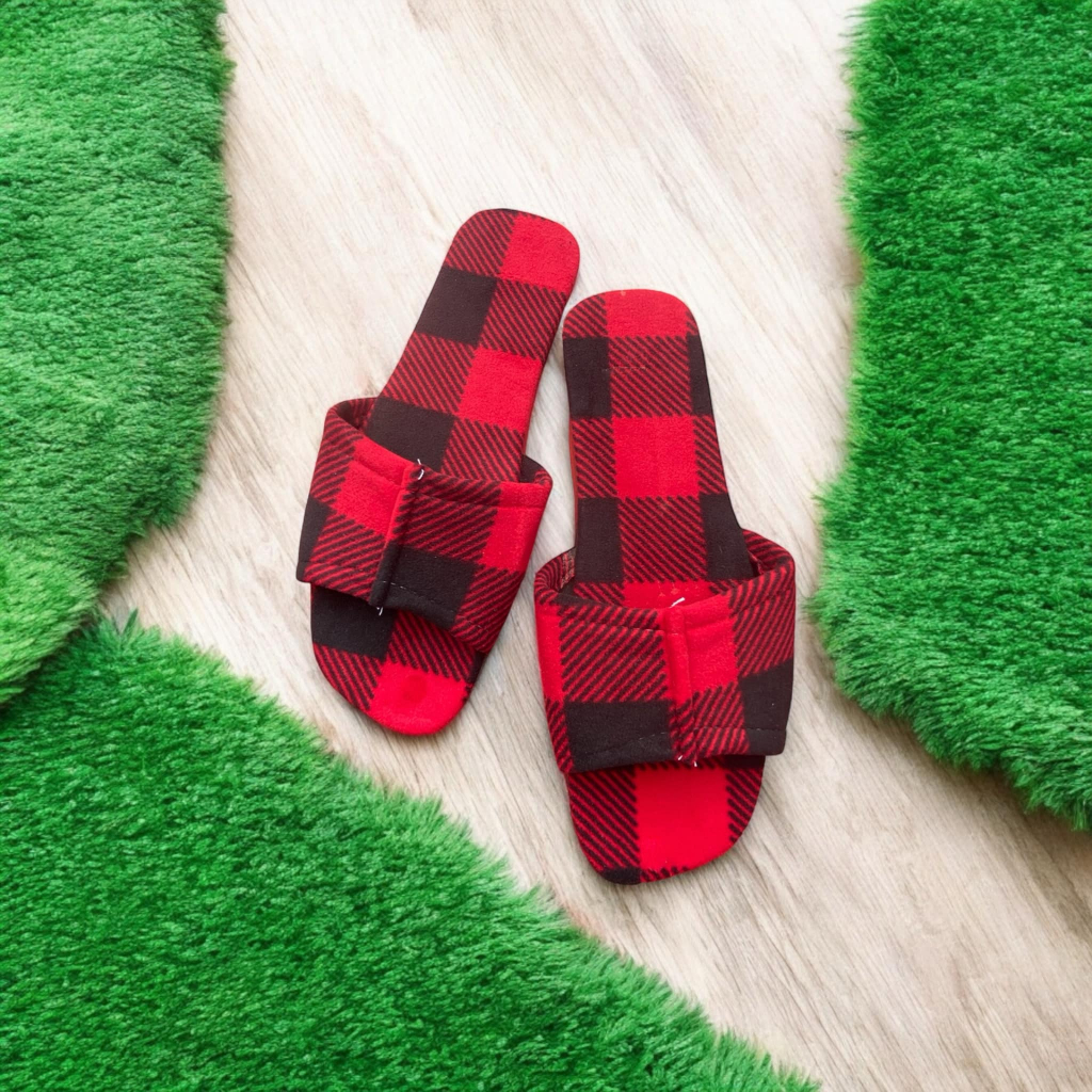 COUPLE HOUSE SLIPPERS/INDOOR SLIPPERS | Shopee Philippines