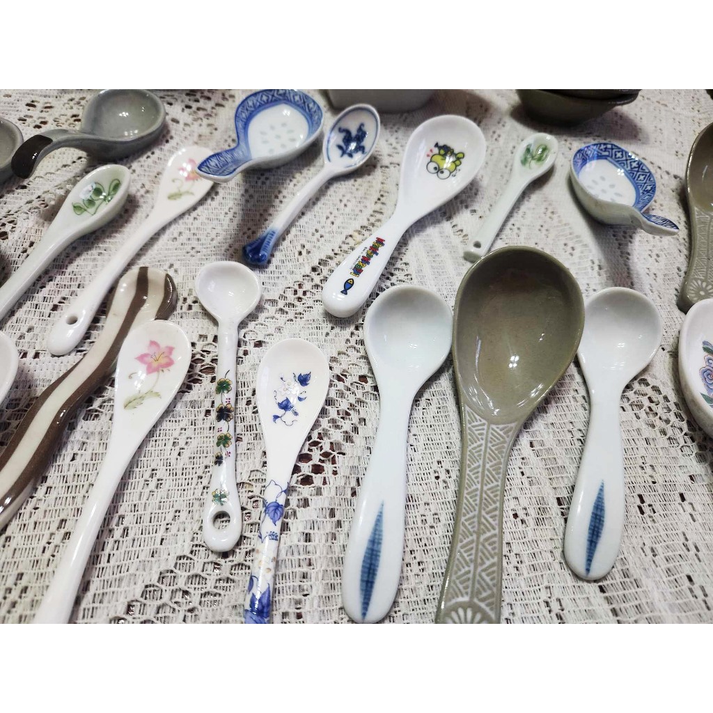 Ceramic Spoon / Serving Spoon/ Rest Assorted Decorative Display Japan ...