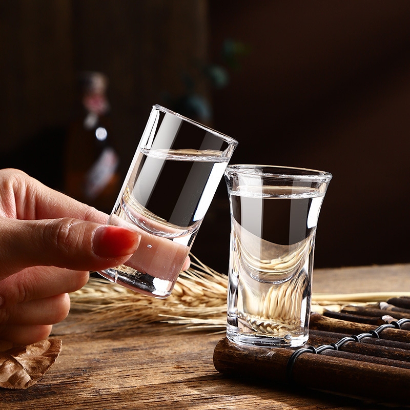 Bullet cup Thickened glass Swallow cup Liquor glass Mini wine glass ...