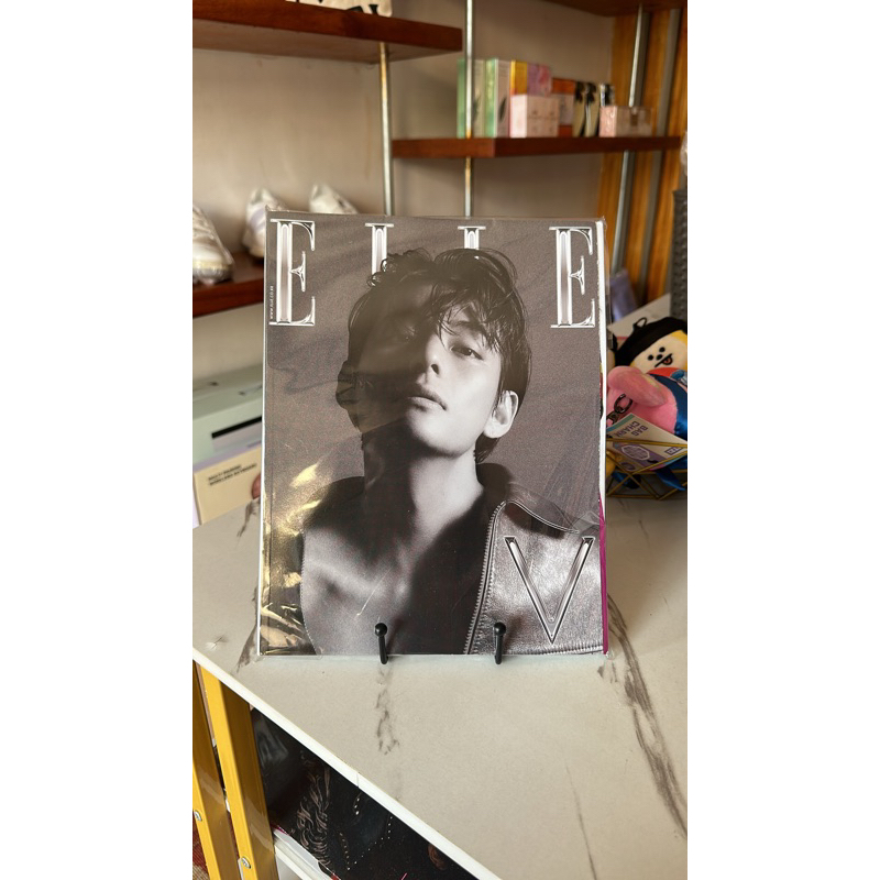 BTS V TAEHYUNG ELLE MAGAZINE | Shopee Philippines