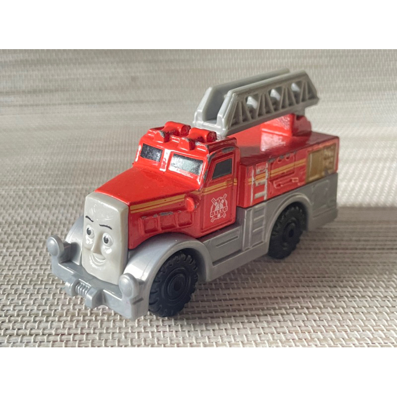 Thomas & Friends Flynn Firetruck Push Along Train Vehicle | Shopee ...