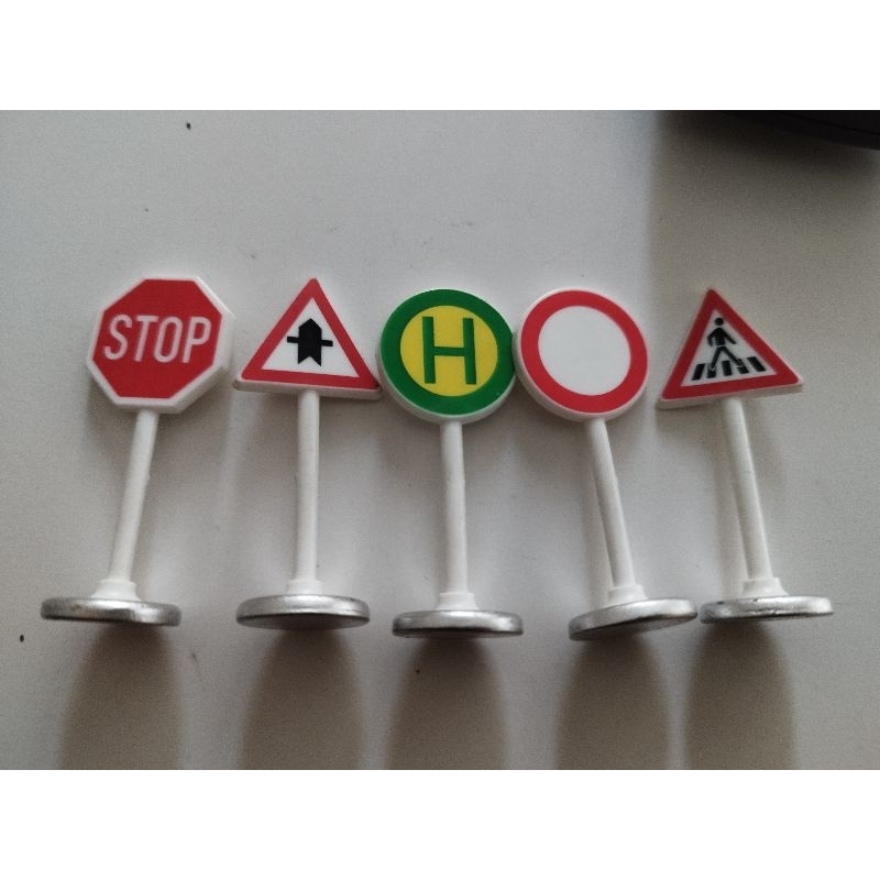 1/64 Scale Road Signs Made by SIKU Germany Vern Nice Collectors Item ...