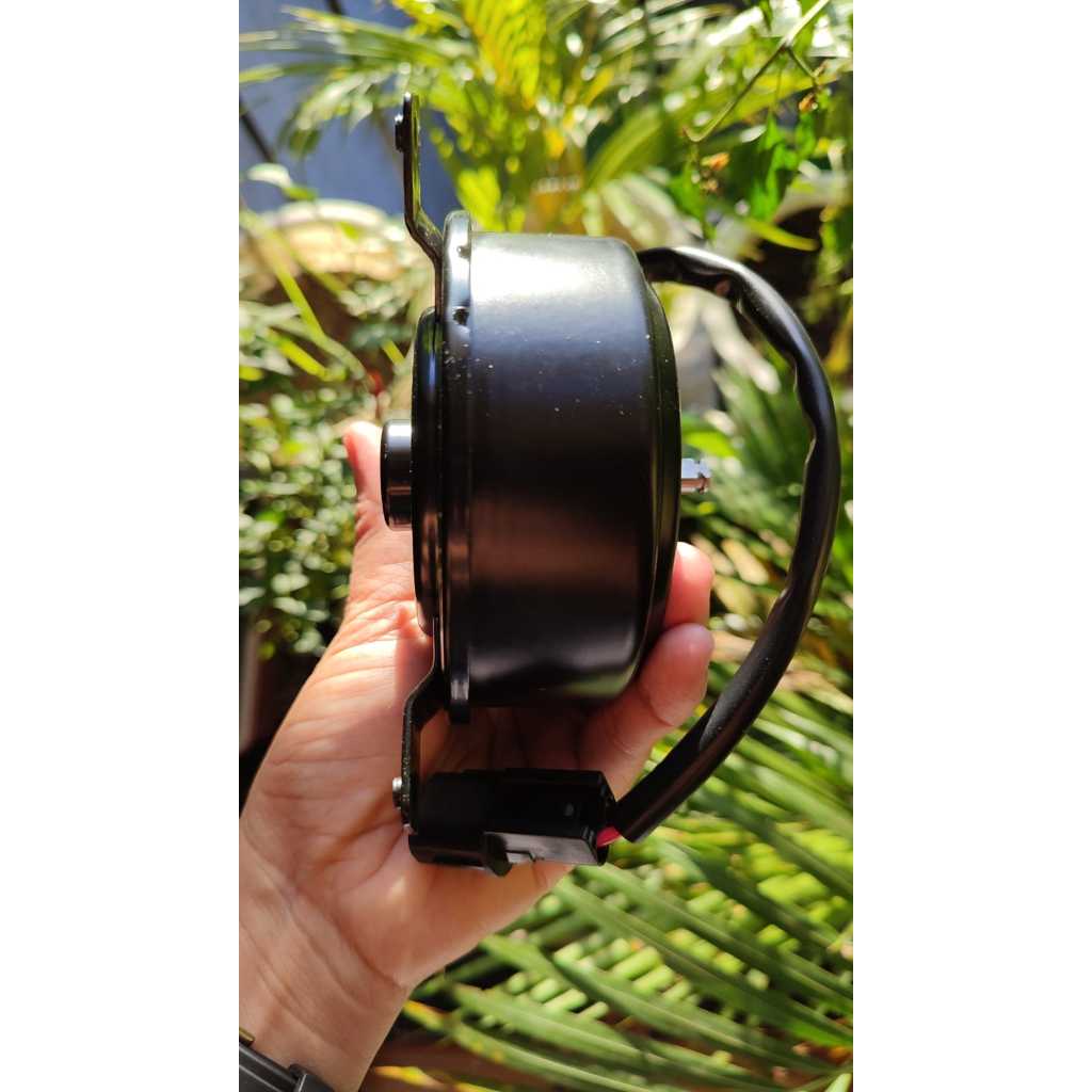 Hyundai Motor Condenser Cooling Fan For All Hyundai Grand Starex, 97786 ...