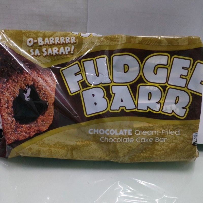 Fudgee Barr Chocolate cream filled Chocolate Cake Bar 10's | Shopee ...