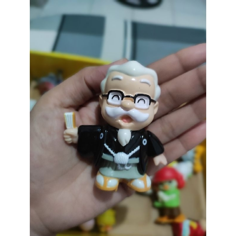 VINTAGE KFC COLONEL SANDERS FIGURE TOY | Shopee Philippines