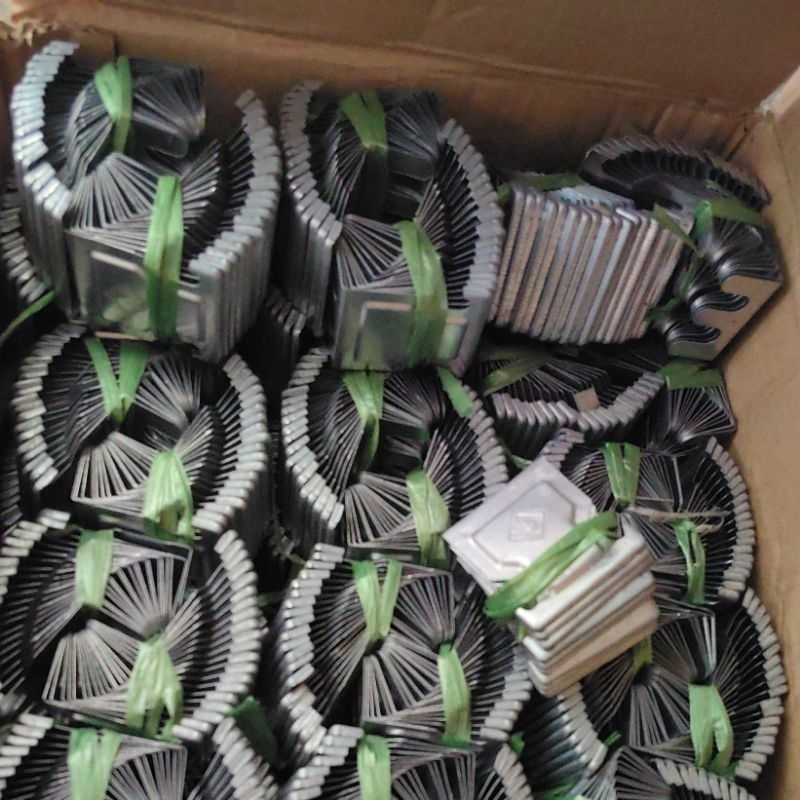 W-clip Metal Furring Wall Clip (sold per 50/100pcs) | Shopee Philippines