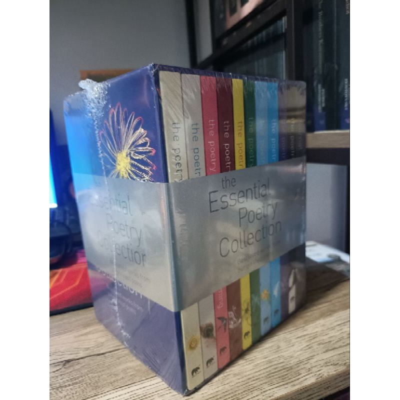 THE ESSENTIAL POETRY COLLECTION (TRADEPAPERBACK BOX SET) | Shopee ...