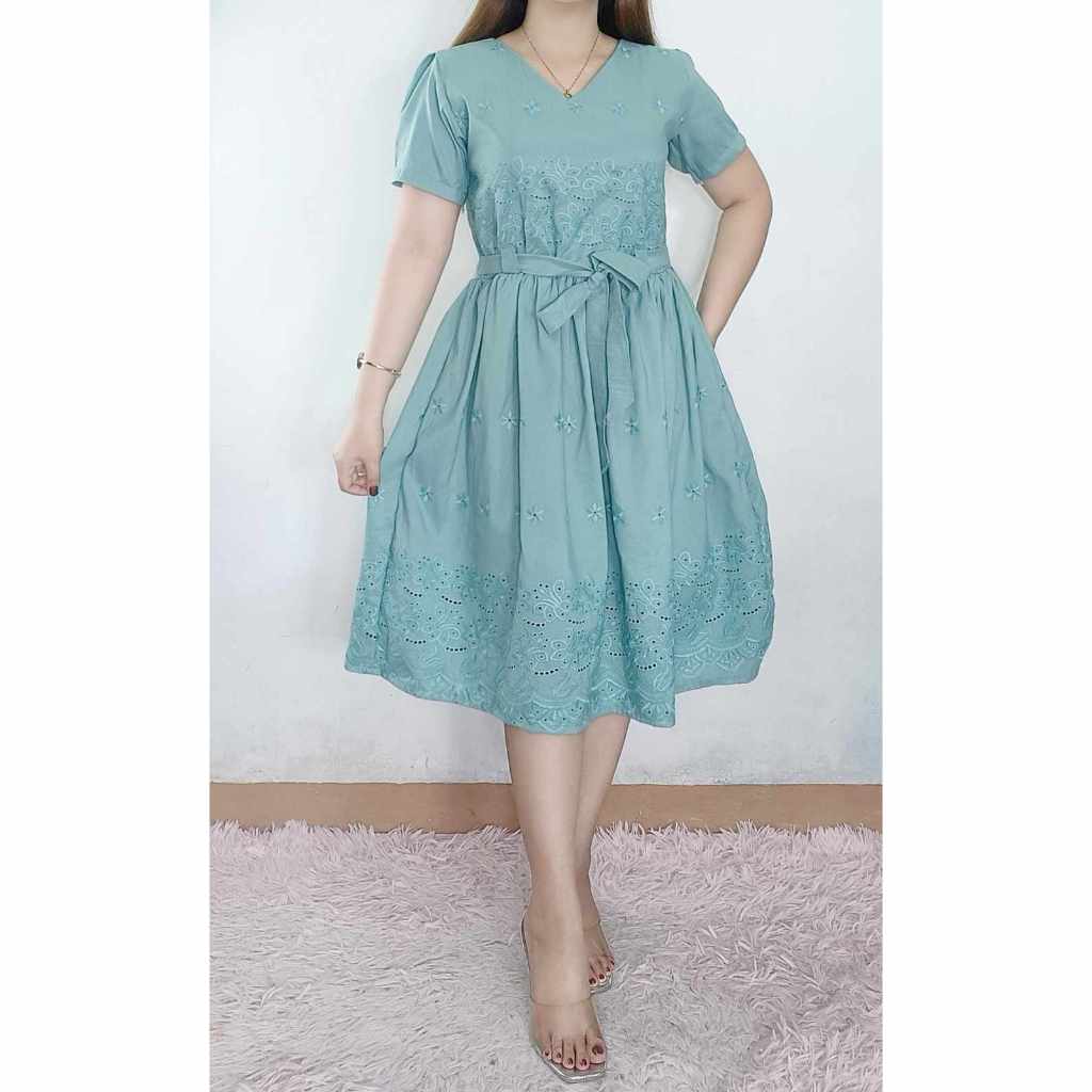 Eyelet Senepa Fabric Semi Puff Dress | Shopee Philippines