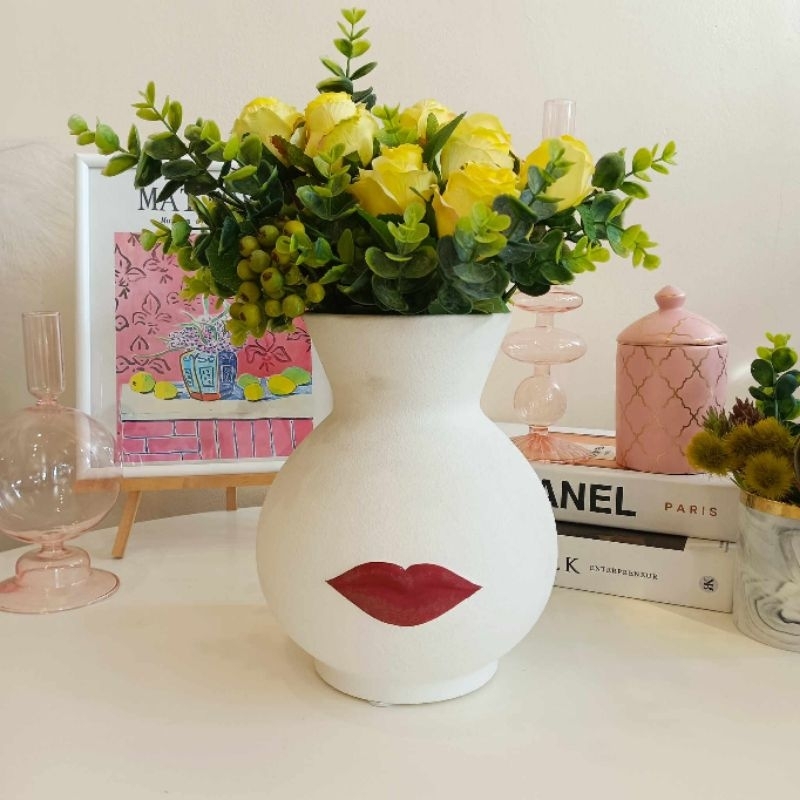 Matte Lip Vase Stylish Design Matte Exterior | Shopee Philippines